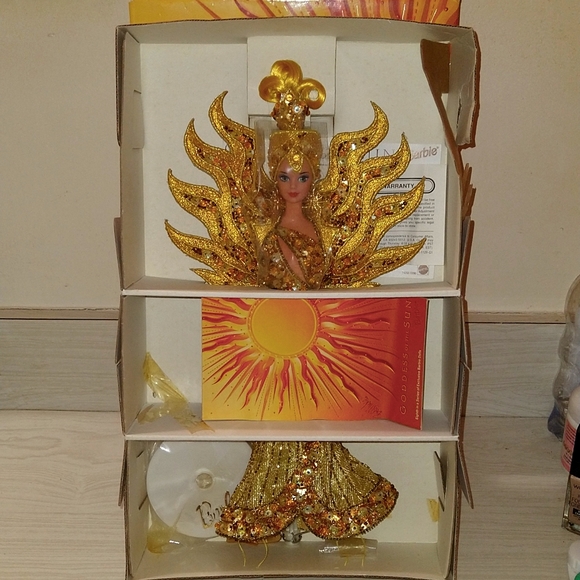 Mattel | Toys | Vintage Mattel 995 Bob Mackie Goddess Of The Sun Barbie ...